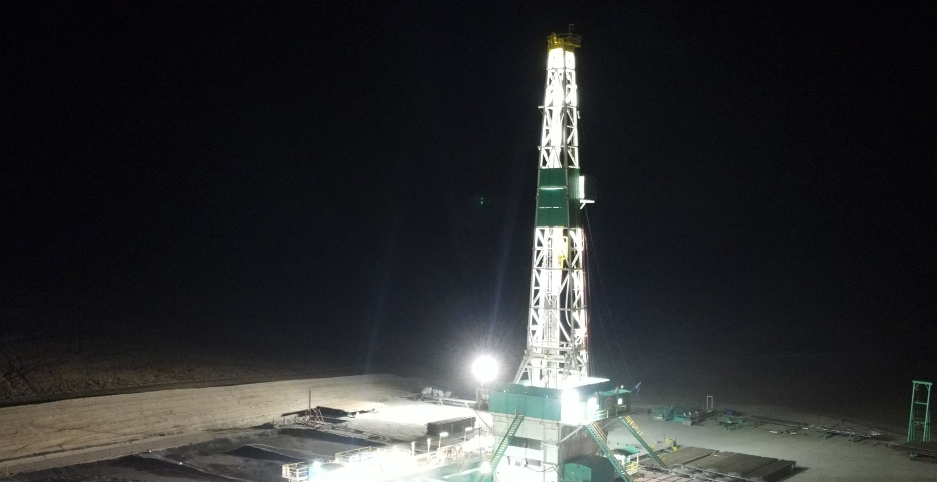 drill-night-1920×989-tablet | Utah FORGE